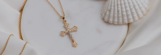 14K YELLOW GOLD PLAIN CROSS PENDANT | Cross + Crown